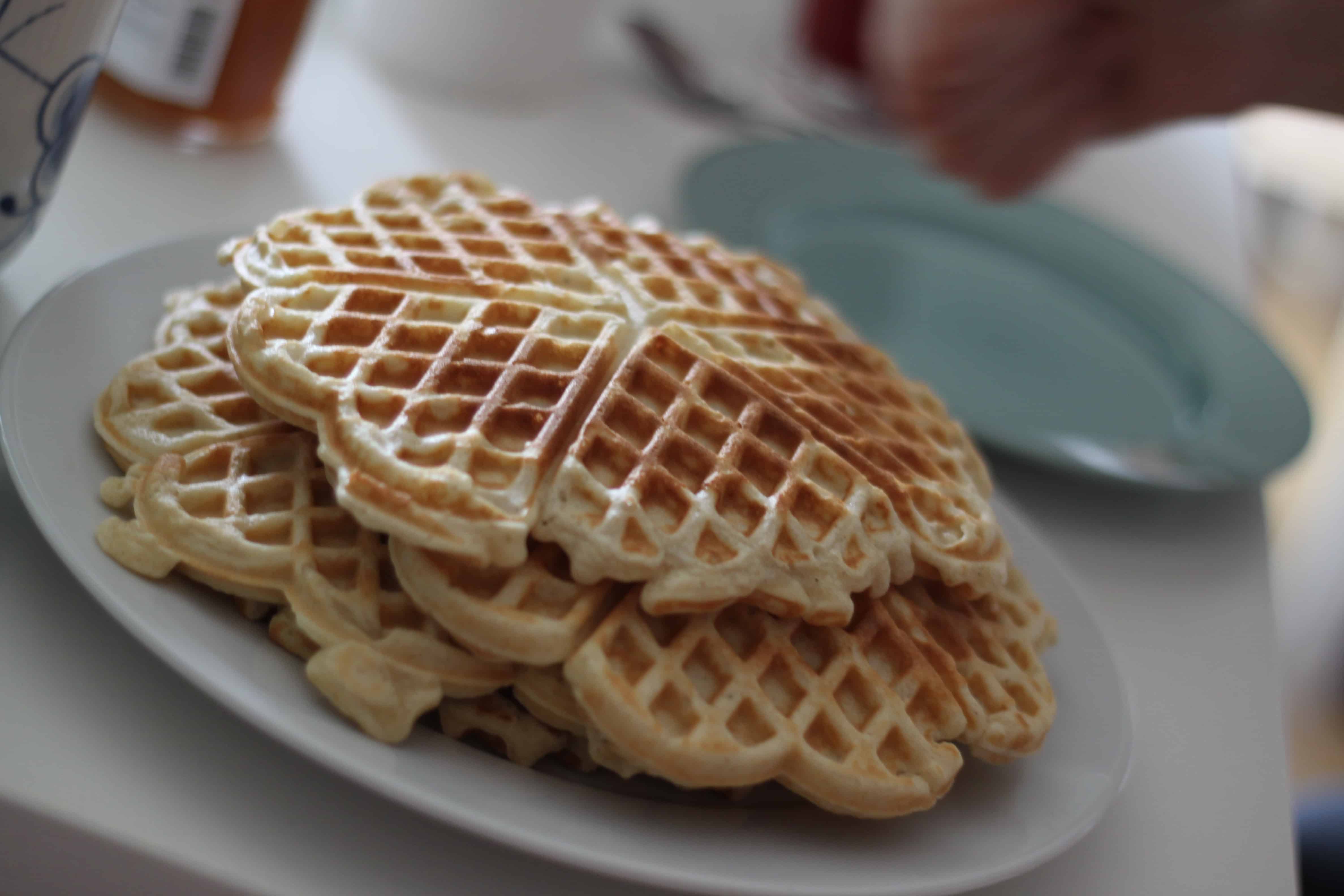 Vafler - opskrift på nemme sprøde og luftige vafler